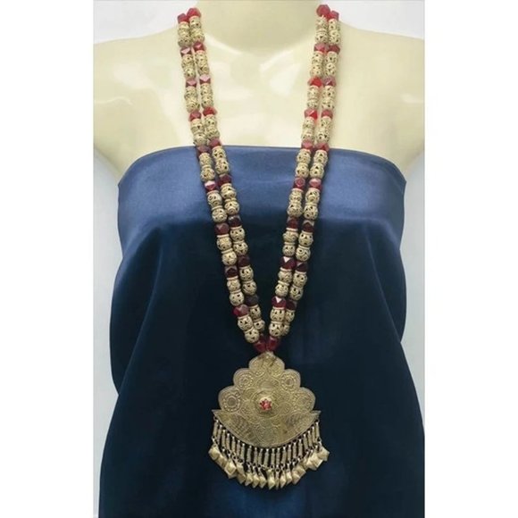 Jewelry | Vintage Metal And Glass Stones Beaded Long Chain Pendant ...